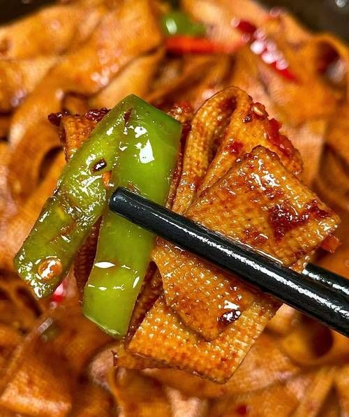 豆腐皮炒菜椒怎么做_豆腐皮炒菜椒热量高吗-第3张图片-山城妙识