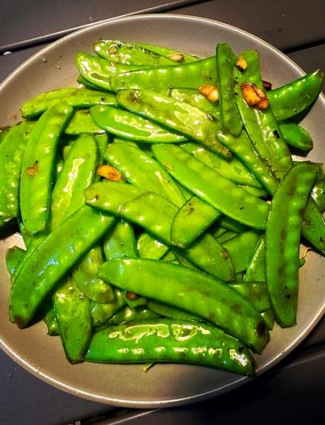 清炒荷兰豆怎么保持翠绿_清炒荷兰豆焯水几分钟-第3张图片-山城妙识 清炒荷兰豆怎么保持翠绿_清炒荷兰豆焯水几分钟-第3张图片-山城妙识