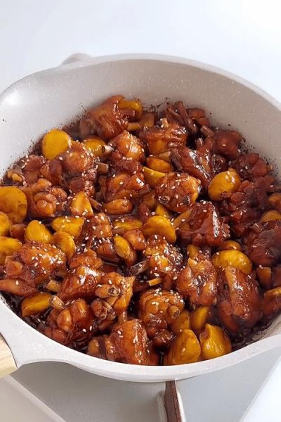 炖鸡翅的家常做法_鸡翅怎么炖才入味-第1张图片-山城妙识