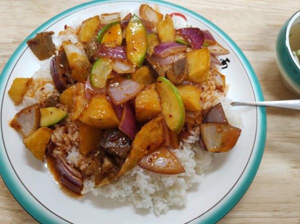 土豆回锅肉盖饭怎么做_土豆回锅肉盖饭热量高吗-第3张图片-山城妙识