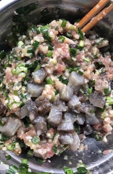 蒜苗饺子馅怎么做_蒜苗饺子馅做法大全-第3张图片-山城妙识 蒜苗饺子馅怎么做_蒜苗饺子馅做法大全-第3张图片-山城妙识