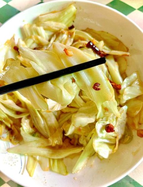 怎么炒包菜好吃_包菜炒得脆嫩不软的秘诀-第2张图片-山城妙识 怎么炒包菜好吃_包菜炒得脆嫩不软的秘诀-第2张图片-山城妙识