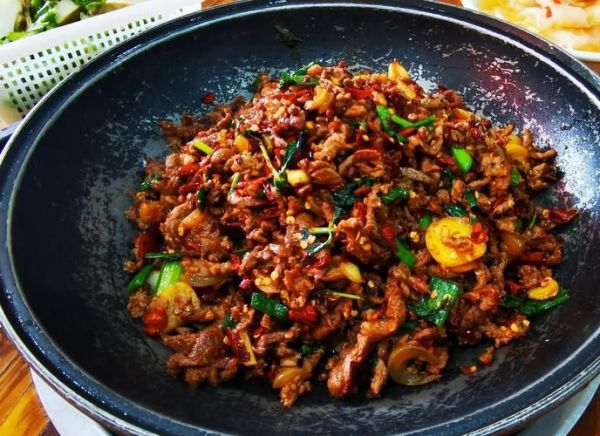 风干马肉怎么做好吃_风干马肉的家常做法-第1张图片-山城妙识