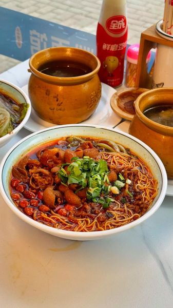 肥肠面怎么做好吃_肥肠面做法详细步骤-第2张图片-山城妙识 肥肠面怎么做好吃_肥肠面做法详细步骤-第2张图片-山城妙识