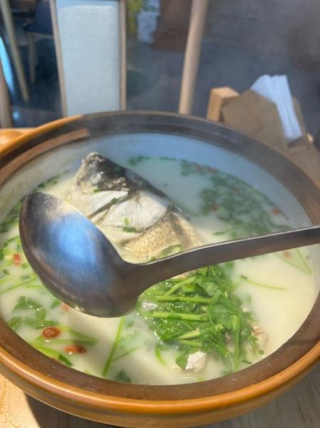 清炖鱼汤怎么做_清炖鱼汤去腥技巧-第3张图片-山城妙识 清炖鱼汤怎么做_清炖鱼汤去腥技巧-第3张图片-山城妙识