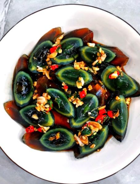 凉拌皮蛋怎么做_四川凉拌皮蛋做法-第1张图片-山城妙识