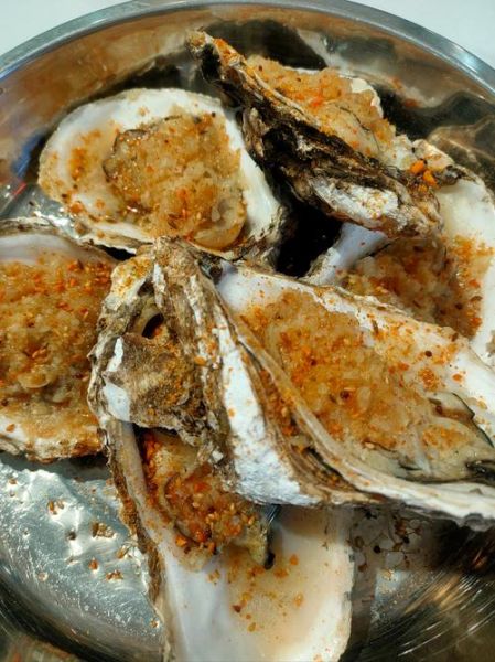 碳烤生蚝的热量是多少_减肥能吃吗-第1张图片-山城妙识 碳烤生蚝的热量是多少_减肥能吃吗-第1张图片-山城妙识