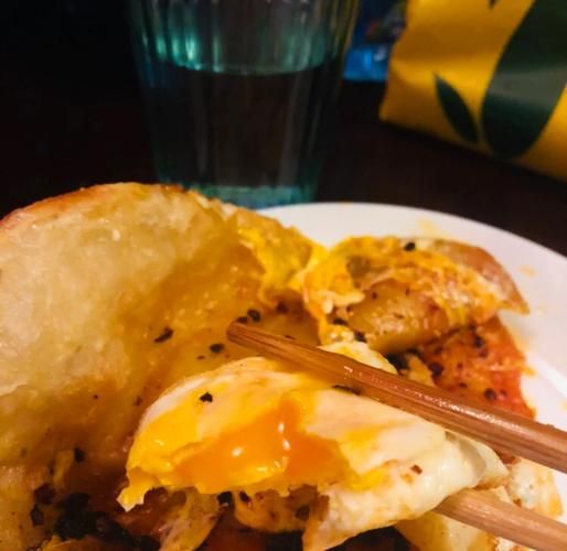 溏心煎蛋怎么做_溏心煎蛋要煎多久-第2张图片-山城妙识