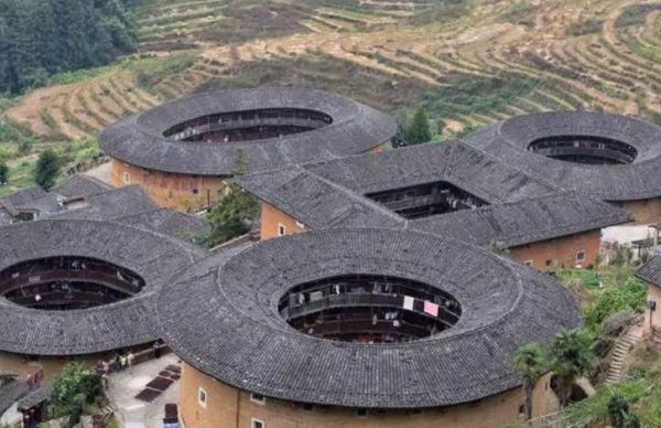 客家土楼有哪些建筑特色_福建土楼为什么能防震-第2张图片-山城妙识 客家土楼有哪些建筑特色_福建土楼为什么能防震-第2张图片-山城妙识