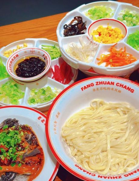 北京炸酱面配菜有哪些_怎么做才正宗-第1张图片-山城妙识 北京炸酱面配菜有哪些_怎么做才正宗-第1张图片-山城妙识