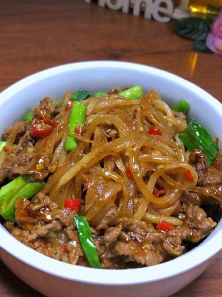 萝卜丝炒肉怎么做好吃_萝卜丝炒肉的做法窍门-第1张图片-山城妙识