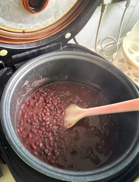 红豆浆怎么做_红豆浆的做法步骤-第1张图片-山城妙识 红豆浆怎么做_红豆浆的做法步骤-第1张图片-山城妙识