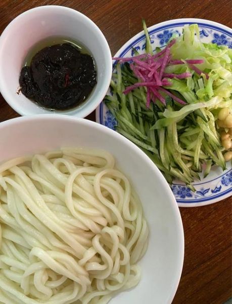 北京炸酱面怎么做_北京炸酱面哪家正宗-第3张图片-山城妙识 北京炸酱面怎么做_北京炸酱面哪家正宗-第3张图片-山城妙识