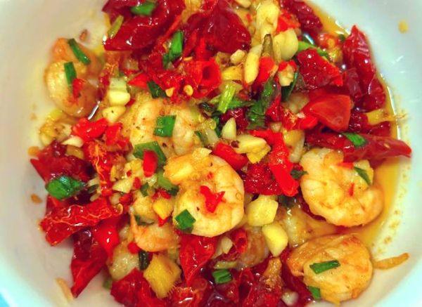 香辣虾仁怎么做才入味_香辣虾仁用什么辣椒最香-第3张图片-山城妙识