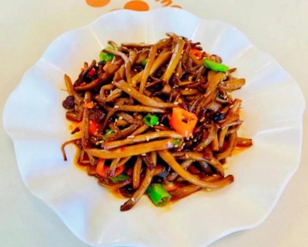 素炒干茶树菇怎么做好吃_干茶树菇要不要焯水-第2张图片-山城妙识 素炒干茶树菇怎么做好吃_干茶树菇要不要焯水-第2张图片-山城妙识