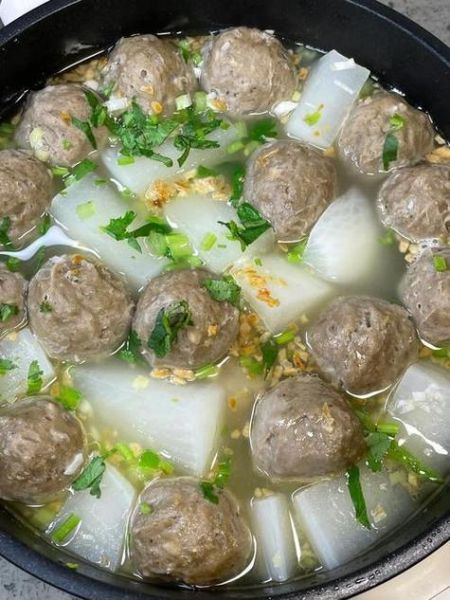 正宗牛肉丸怎么做_潮汕牛肉丸做法步骤-第1张图片-山城妙识 正宗牛肉丸怎么做_潮汕牛肉丸做法步骤-第1张图片-山城妙识