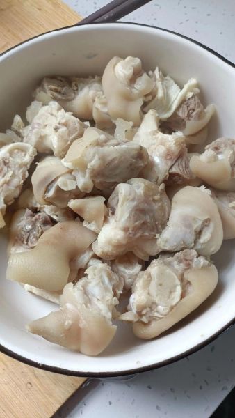 怎样炖猪蹄又烂又好吃_猪蹄怎么炖才软烂入味-第1张图片-山城妙识 怎样炖猪蹄又烂又好吃_猪蹄怎么炖才软烂入味-第1张图片-山城妙识