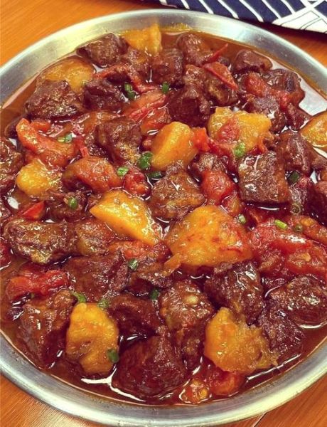 土豆炖牛肉怎么炖好吃_家常土豆炖牛肉的做法-第1张图片-山城妙识