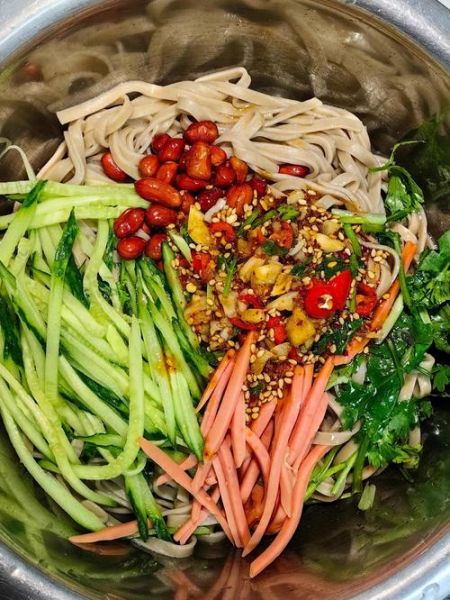 凉拌面条菜怎么做_凉拌面条菜的家常做法-第2张图片-山城妙识 凉拌面条菜怎么做_凉拌面条菜的家常做法-第2张图片-山城妙识