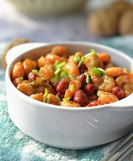 炒虾仁花生米怎么做_炒虾仁花生米热量高吗-第3张图片-山城妙识 炒虾仁花生米怎么做_炒虾仁花生米热量高吗-第3张图片-山城妙识