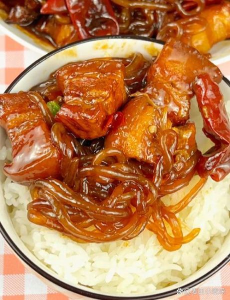 红烧肉炖粉条怎么做_家常做法步骤详解-第3张图片-山城妙识 红烧肉炖粉条怎么做_家常做法步骤详解-第3张图片-山城妙识