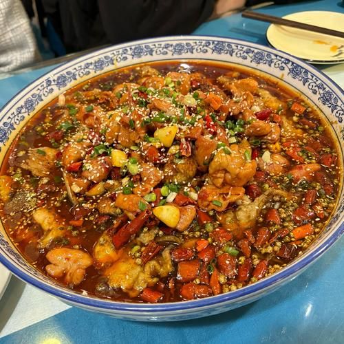 肥肠鱼的家常做法_肥肠鱼怎么做好吃又简单-第1张图片-山城妙识 肥肠鱼的家常做法_肥肠鱼怎么做好吃又简单-第1张图片-山城妙识