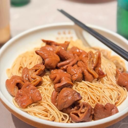 大肠面的大肠怎么卤才入味_大肠面配料有哪些-第2张图片-山城妙识 大肠面的大肠怎么卤才入味_大肠面配料有哪些-第2张图片-山城妙识