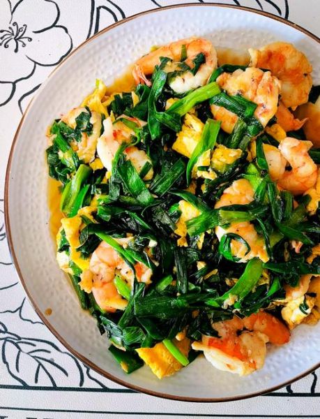 韭菜炒什么好吃又营养_韭菜炒鸡蛋还是韭菜炒虾仁-第1张图片-山城妙识 韭菜炒什么好吃又营养_韭菜炒鸡蛋还是韭菜炒虾仁-第1张图片-山城妙识