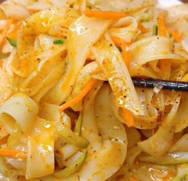 土豆淀粉做凉皮怎么做_土豆淀粉凉皮筋道吗-第2张图片-山城妙识 土豆淀粉做凉皮怎么做_土豆淀粉凉皮筋道吗-第2张图片-山城妙识