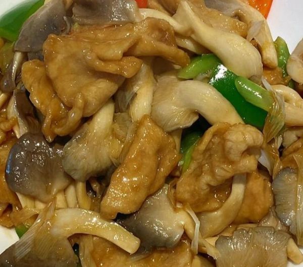 平菇炒肉丝怎么炒才嫩_平菇炒肉丝用焯水吗-第3张图片-山城妙识 平菇炒肉丝怎么炒才嫩_平菇炒肉丝用焯水吗-第3张图片-山城妙识