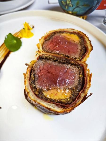 惠灵顿牛排口感怎么样_惠灵顿牛排为什么酥而不柴-第1张图片-山城妙识 惠灵顿牛排口感怎么样_惠灵顿牛排为什么酥而不柴-第1张图片-山城妙识