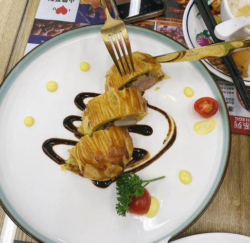 惠灵顿牛排口感怎么样_惠灵顿牛排为什么酥而不柴-第2张图片-山城妙识 惠灵顿牛排口感怎么样_惠灵顿牛排为什么酥而不柴-第2张图片-山城妙识