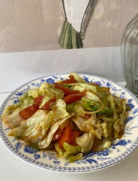 包菜西红柿怎么炒好吃又简单_包菜西红柿炒多久才脆嫩-第3张图片-山城妙识