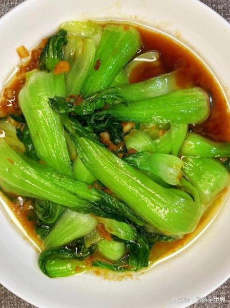 炒油菜需要焯水吗_焯水会不会让油菜变黄-第2张图片-山城妙识 炒油菜需要焯水吗_焯水会不会让油菜变黄-第2张图片-山城妙识