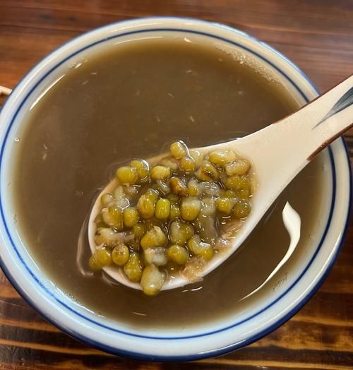绿豆糖水怎么煮_绿豆糖水做法窍门-第1张图片-山城妙识