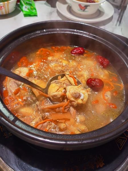 药膳鸡怎么炖好吃_药膳鸡放什么药材-第2张图片-山城妙识 药膳鸡怎么炖好吃_药膳鸡放什么药材-第2张图片-山城妙识