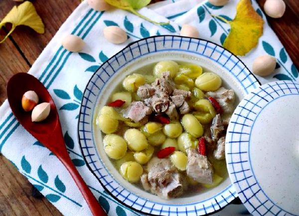 白果老鸭汤怎么煲_白果老鸭汤的家常做法-第2张图片-山城妙识 白果老鸭汤怎么煲_白果老鸭汤的家常做法-第2张图片-山城妙识