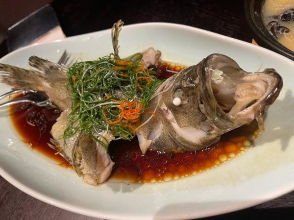 石斑鱼怎么做好吃_石斑鱼有哪些经典做法-第3张图片-山城妙识