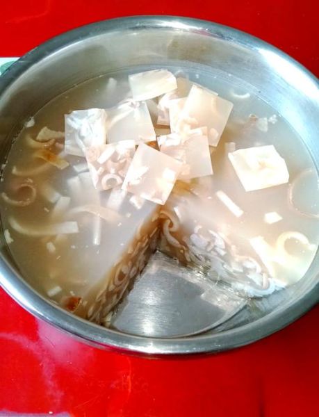 皮冻熬制多长时间正好_皮冻要熬多久才Q弹-第2张图片-山城妙识 皮冻熬制多长时间正好_皮冻要熬多久才Q弹-第2张图片-山城妙识