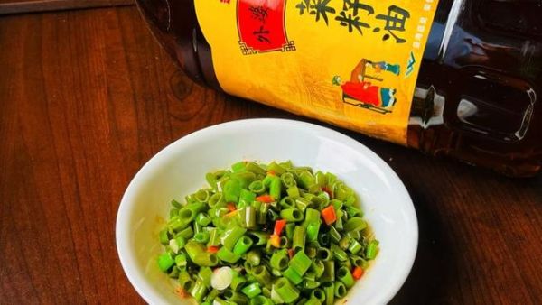 空心菜杆怎么炒才脆_空心菜杆炒几分钟才熟-第1张图片-山城妙识 空心菜杆怎么炒才脆_空心菜杆炒几分钟才熟-第1张图片-山城妙识