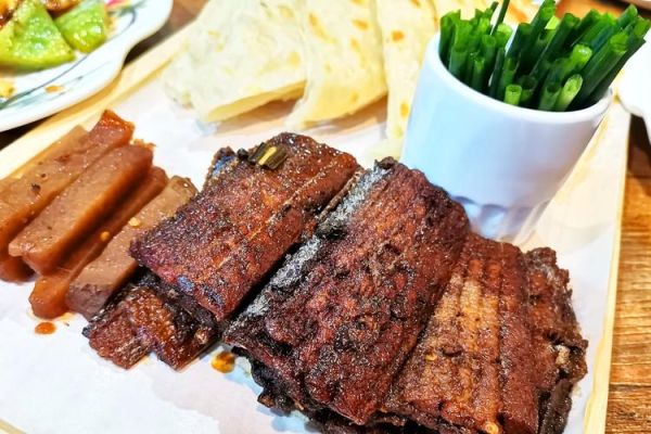 烙饼卷带鱼怎么吃_带鱼烙饼卷吃法大全-第1张图片-山城妙识 烙饼卷带鱼怎么吃_带鱼烙饼卷吃法大全-第1张图片-山城妙识