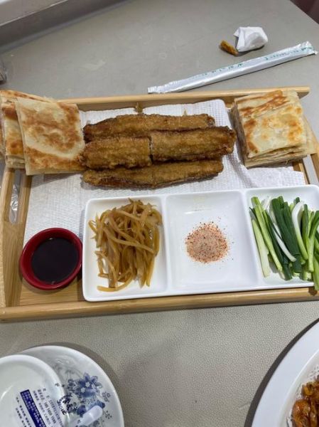 烙饼卷带鱼怎么吃_带鱼烙饼卷吃法大全-第3张图片-山城妙识 烙饼卷带鱼怎么吃_带鱼烙饼卷吃法大全-第3张图片-山城妙识