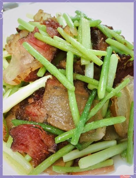 蒜苔炒腊肉怎么炒好吃_蒜苔炒腊肉用焯水吗-第3张图片-山城妙识 蒜苔炒腊肉怎么炒好吃_蒜苔炒腊肉用焯水吗-第3张图片-山城妙识