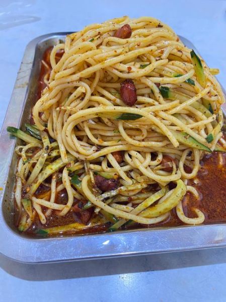 凉拌担担面怎么做_凉拌担担面配料窍门-第1张图片-山城妙识