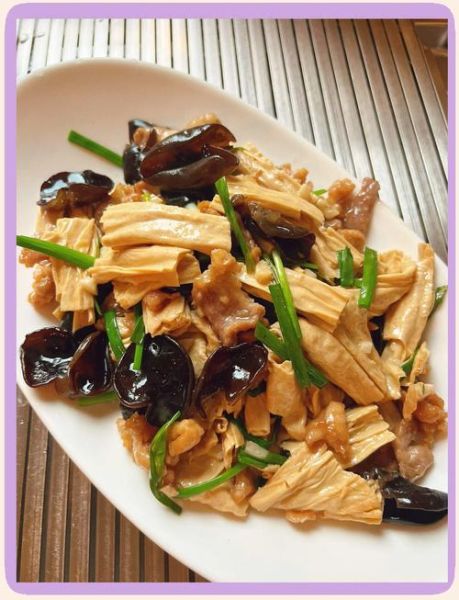 木耳炒腐竹怎么做_木耳炒腐竹需要焯水吗-第3张图片-山城妙识 木耳炒腐竹怎么做_木耳炒腐竹需要焯水吗-第3张图片-山城妙识