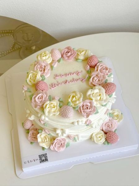 简单生日蛋糕裱花视频_新手也能一次成功-第3张图片-山城妙识 简单生日蛋糕裱花视频_新手也能一次成功-第3张图片-山城妙识