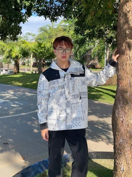 腰果花外套怎么搭配_腰果花外套适合什么场合-第2张图片-山城妙识 腰果花外套怎么搭配_腰果花外套适合什么场合-第2张图片-山城妙识