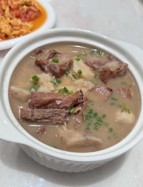 芋艿炖排骨汤怎么做_芋艿炖排骨汤要焯水吗-第1张图片-山城妙识 芋艿炖排骨汤怎么做_芋艿炖排骨汤要焯水吗-第1张图片-山城妙识