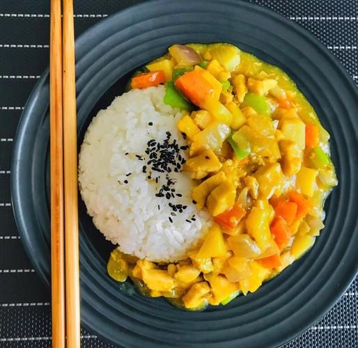 咖喱鸡块怎么做好吃_咖喱鸡块用鸡腿还是鸡胸-第1张图片-山城妙识 咖喱鸡块怎么做好吃_咖喱鸡块用鸡腿还是鸡胸-第1张图片-山城妙识