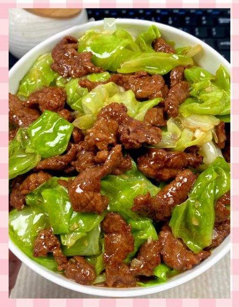 包菜炒牛肉怎么炒才嫩_包菜炒牛肉需要焯水吗-第1张图片-山城妙识 包菜炒牛肉怎么炒才嫩_包菜炒牛肉需要焯水吗-第1张图片-山城妙识